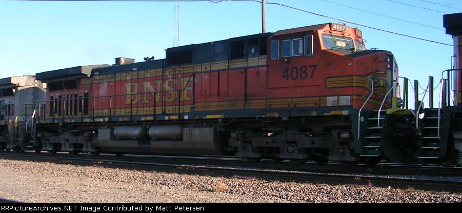 BNSF 4087